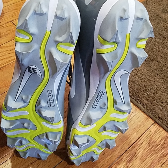 Nike | Shoes | Mens Nike Alpha Huarache Grey Baseball Cleats | Poshmark